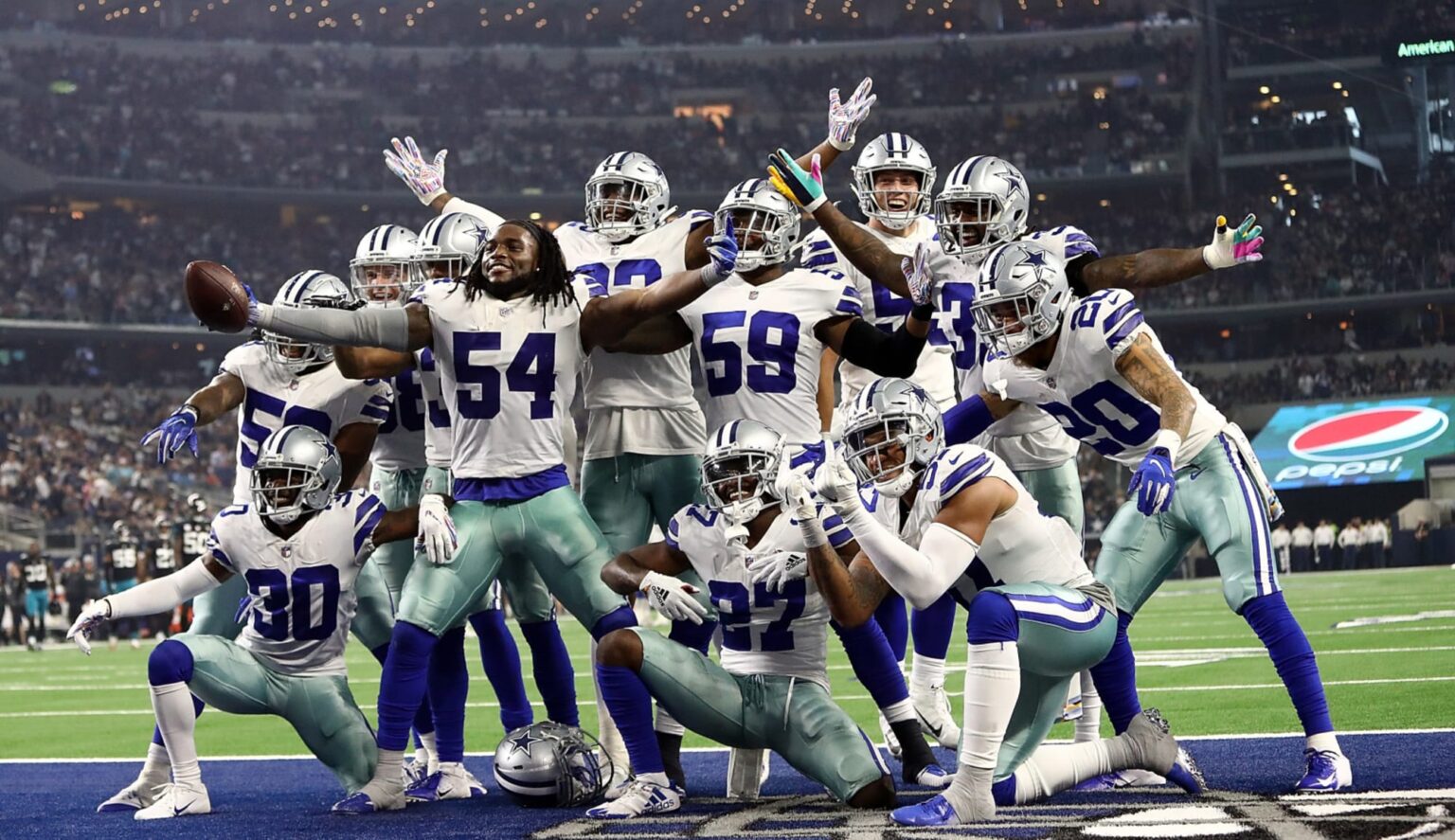 NFL DFS WEEK 15 TOP DEFENSIVE PICKS - FantasyTeamAdvisors NFL DFS WEEK 15 TOP DEFENSIVE PICKS - FantasyTeamAdvisors